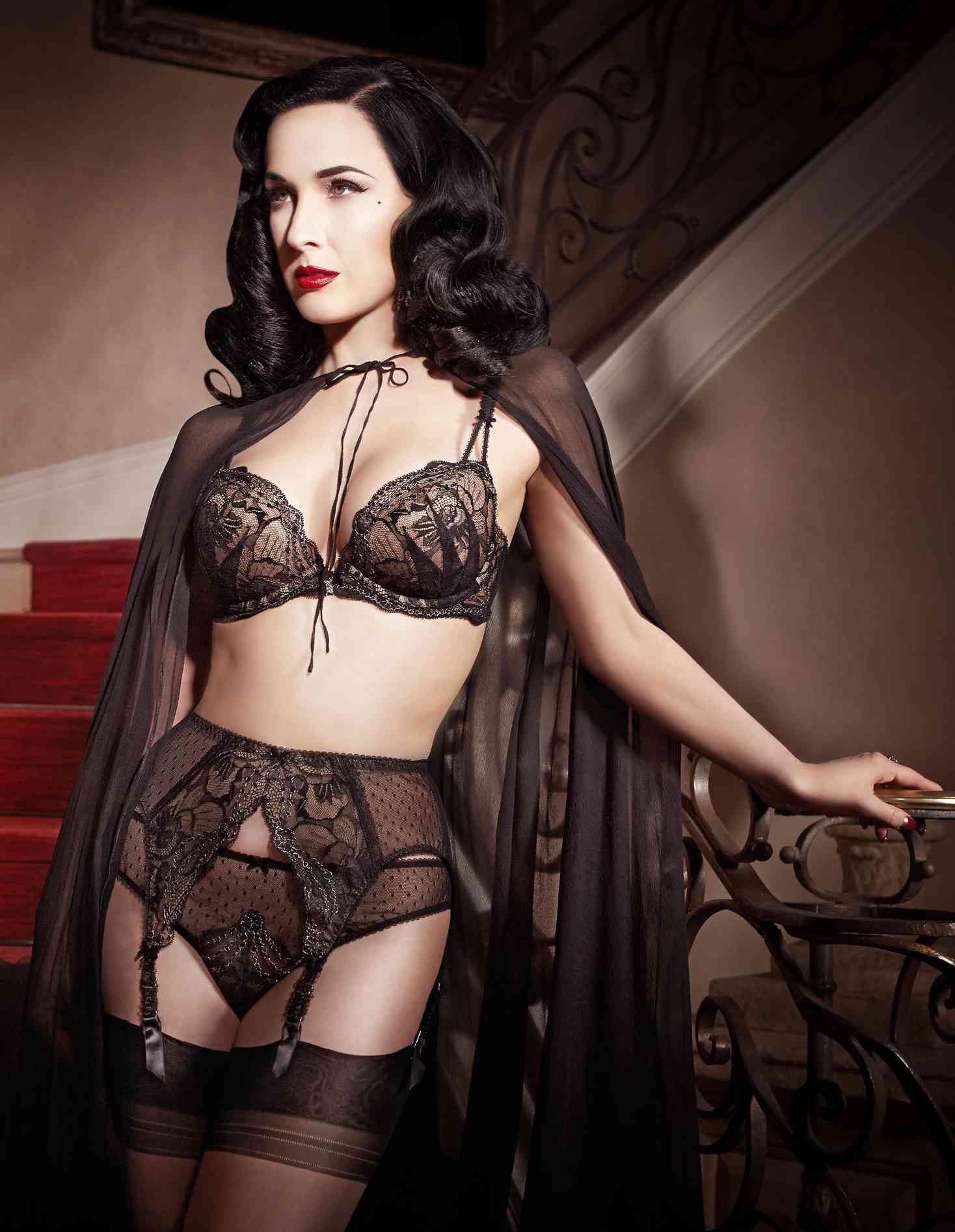 Dita Von Teese - Fashion365